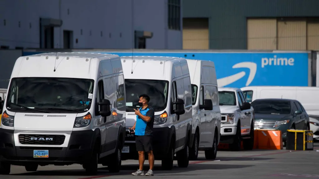 Amazon Wants to Make It Very Clear That Its Delivery Drivers Do Not ...