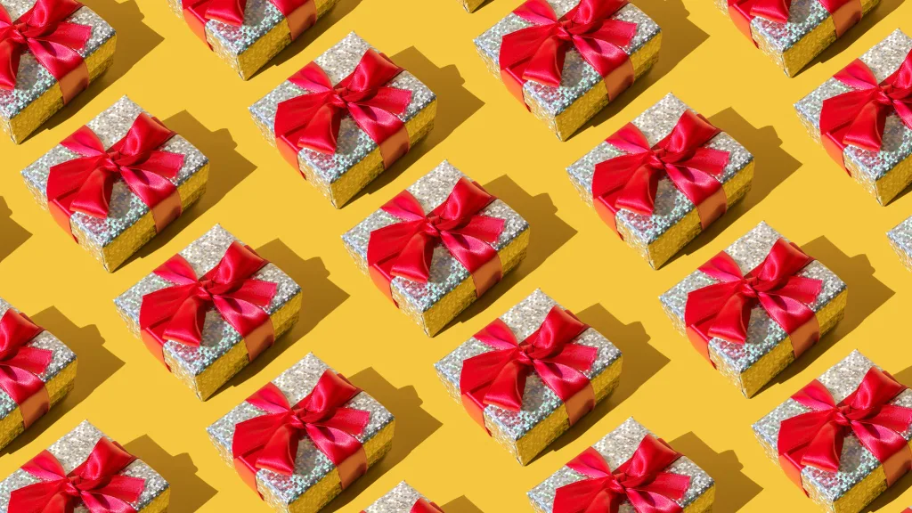 5 Expensive-Looking but Cheapish Gifts That They'll Love