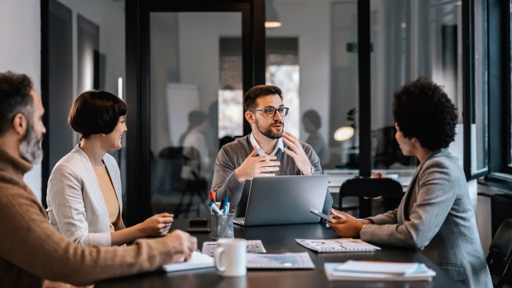 6 Essential Tips for Leading Engaging Meetings at Work