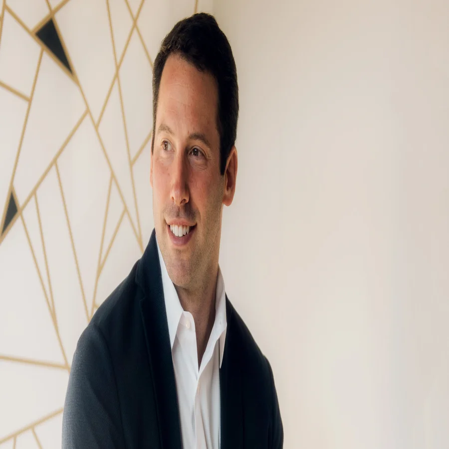 11 Employees, Millions in Revenue, and a Lot of Trust: How Chasen ...