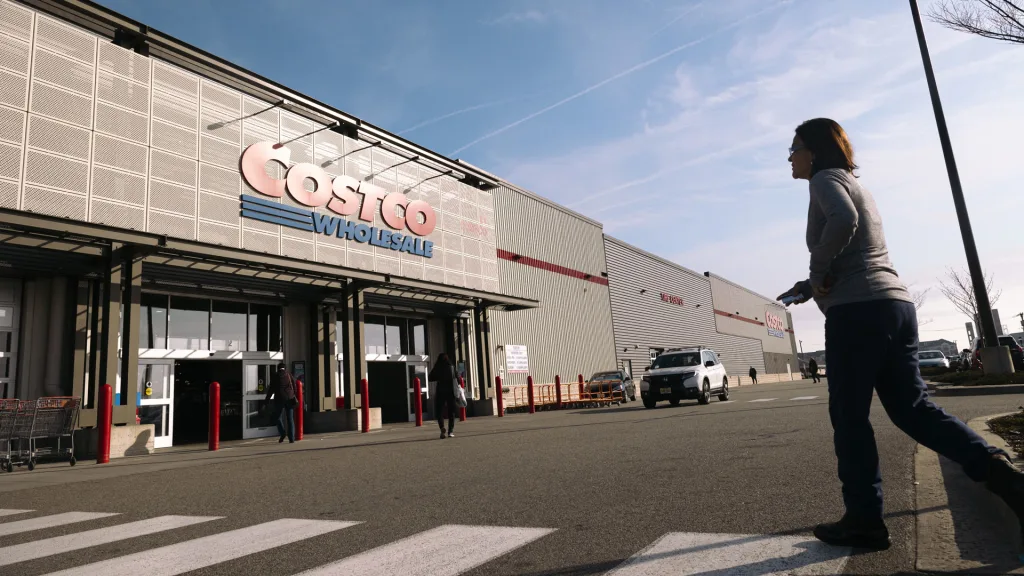 Google's Leadership Could Learn a Thing or Two From Costco's