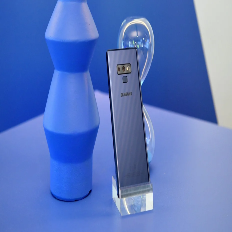 First Reported Case of a Samsung Galaxy Note 9 Catching Fire. Here We ...