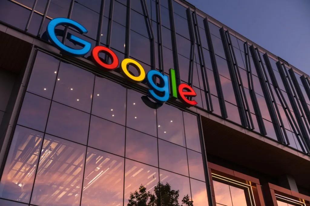 Investors Count on Strong Earnings to Calm Recent $900 Billion Tech ...