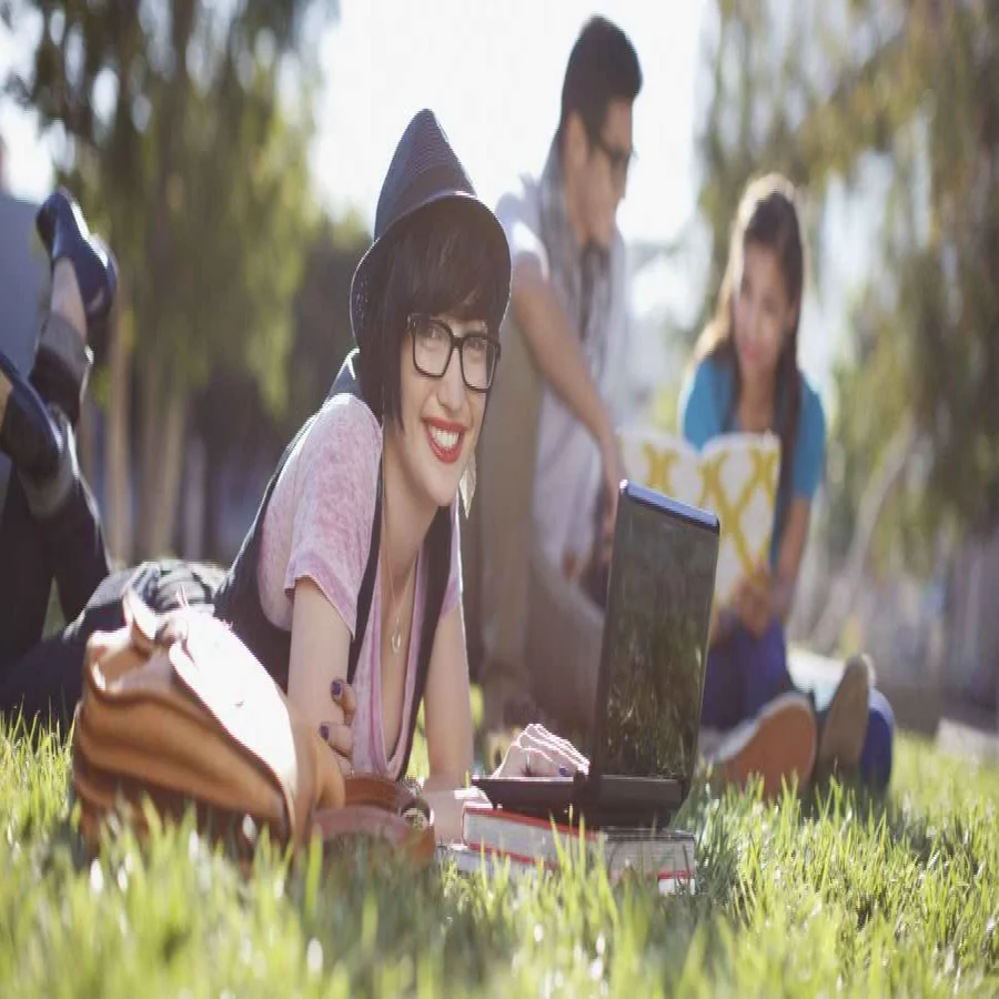 How Aspiring Entrepreneurs Can Get the Most Out of College
