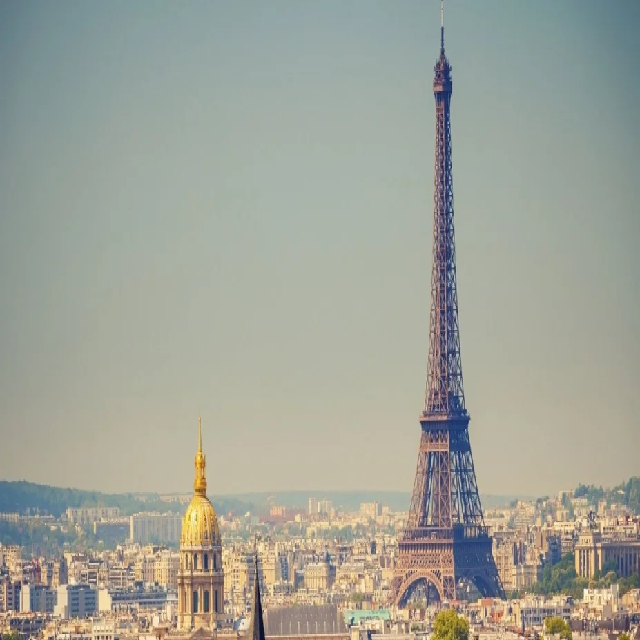 8 Ways to Stay Strong in the Wake of the Paris Terror Attacks