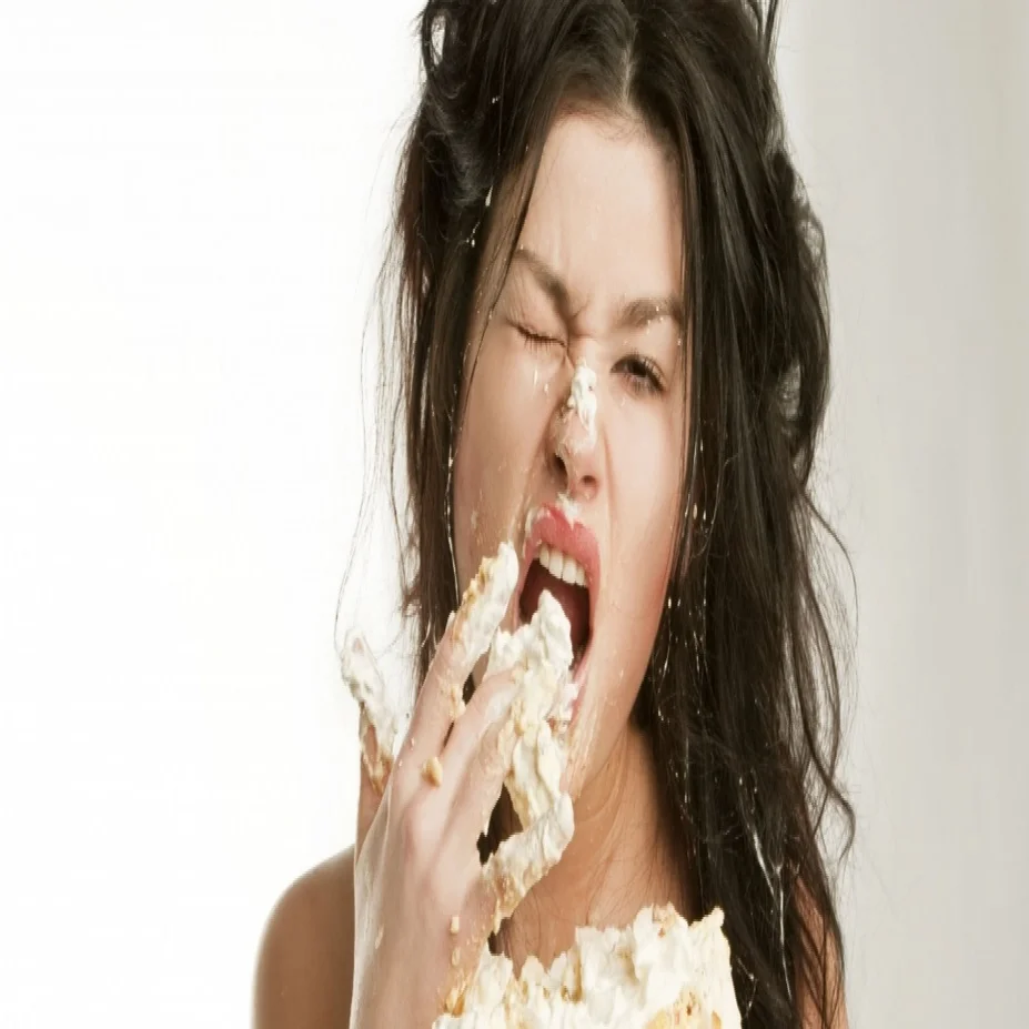 6 Ways to Kick Your Emotional Eating to the Curb