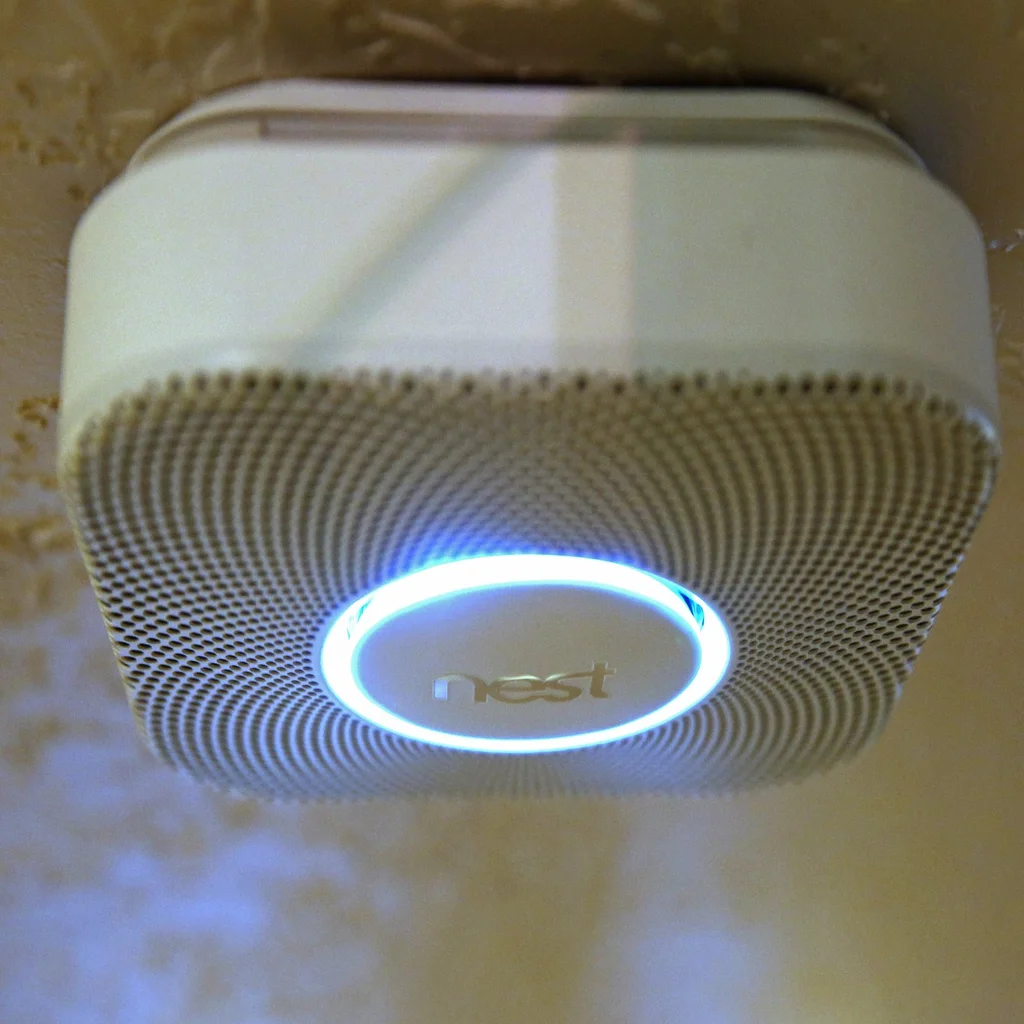 Alphabet Moves Nest Developers to Google, as Competition With Amazon ...