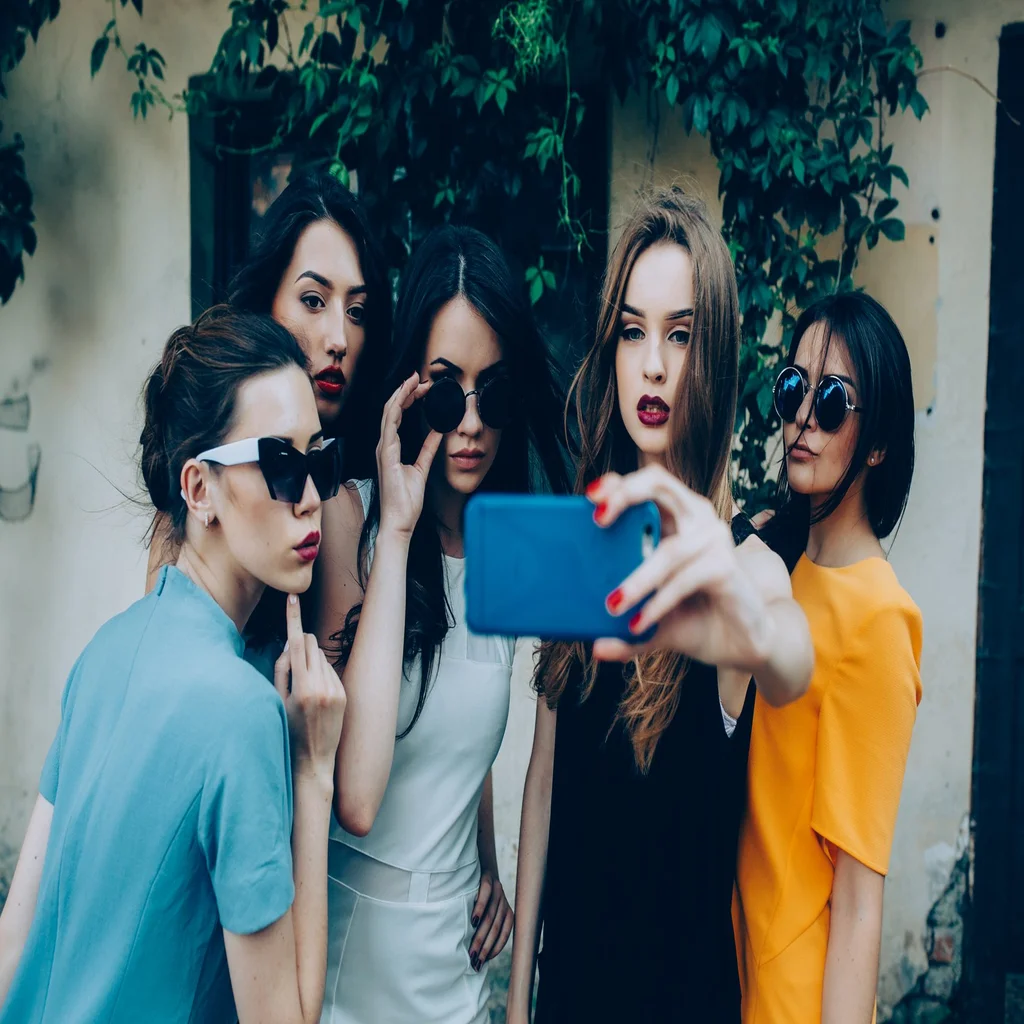 Absolutely the Worst Ways to Become an Instagram Star in 2019