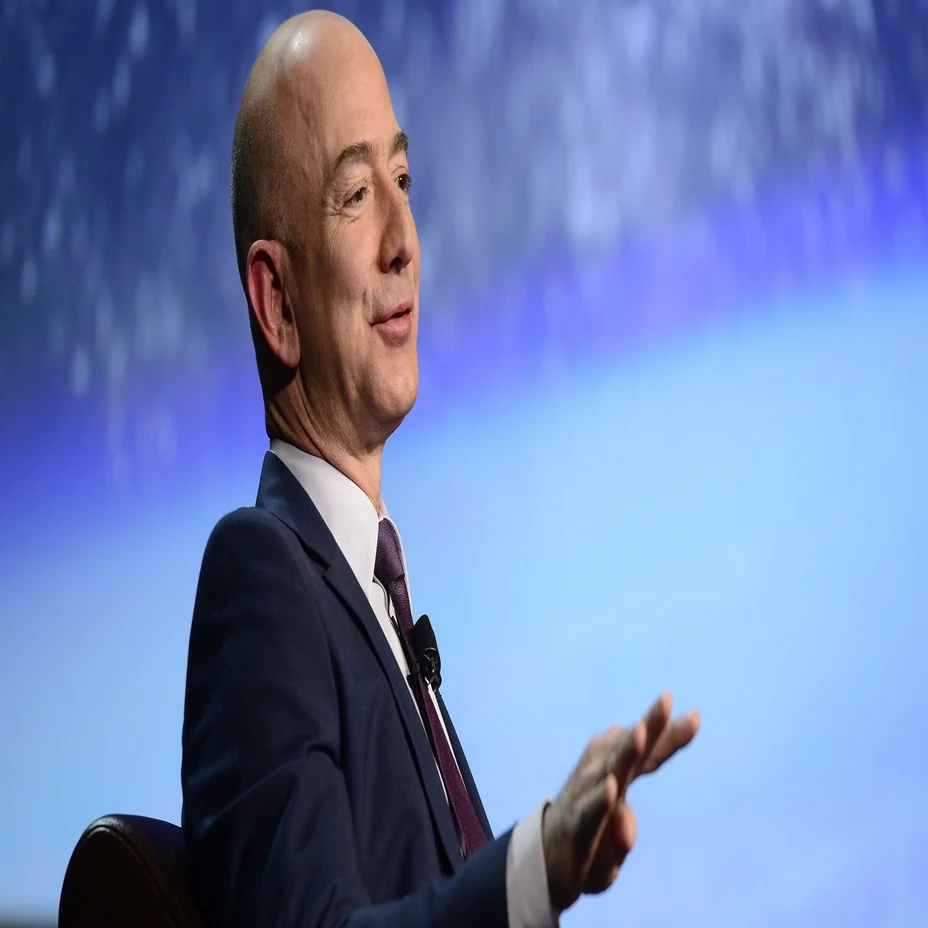 Jeff Bezos Unveils Blue Origin's Massive New Rocket for Taking People ...