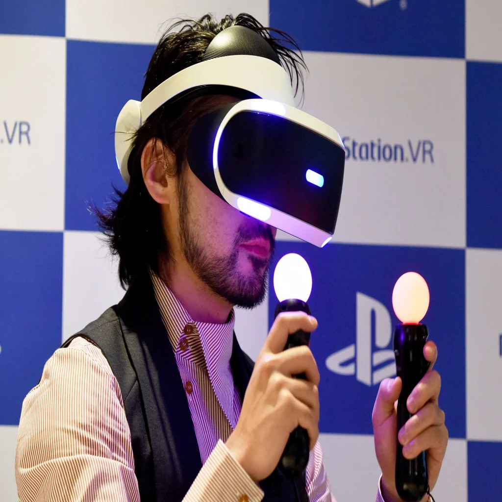 Why Everyone Should Drive a Ferrari FF Wearing the Sony PlayStation VR ...