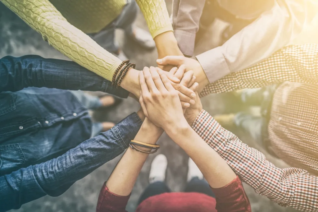 Four Benefits of Belonging to a Community