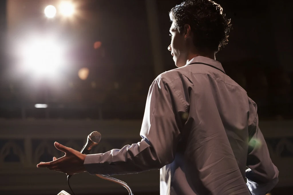 10 TED talks that used visual graphics to win the audience