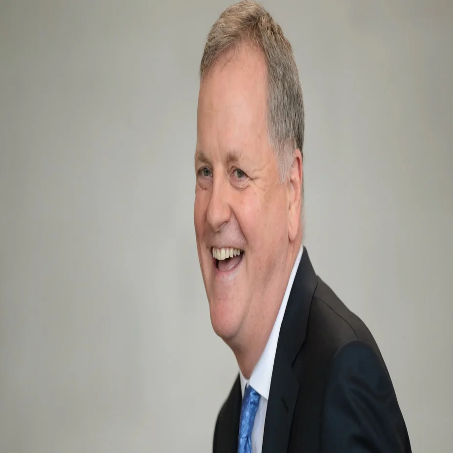 American Airlines' CEO Finally Flew in the Airline's New, Maximum ...