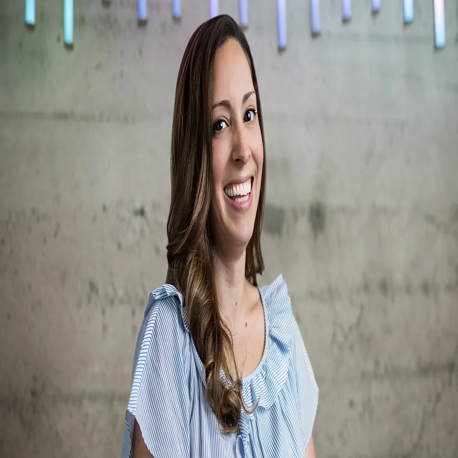 This Founder Raised $1M for Her Startup With a $700 Plane Ticket to ...