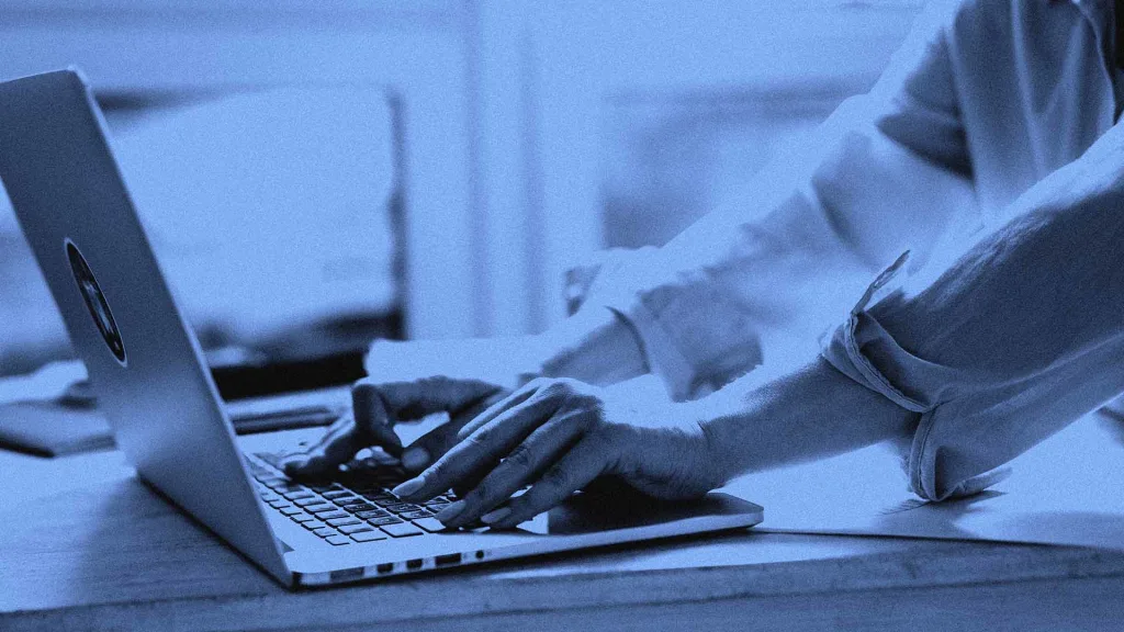 How to Use Substack to Build a Community With Your Customers