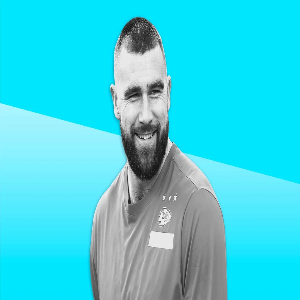 Kansas City Chiefs Tight End--and Taylor Swift Boyfriend--Travis Kelce ...