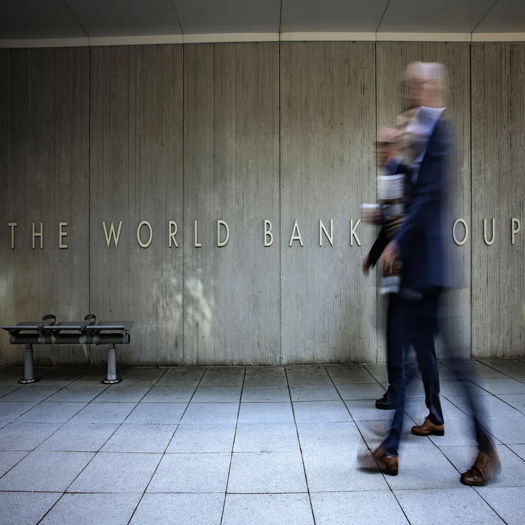 World Bank and IMF Warning: U.S. Growth Brings Global Boost, but Watch ...