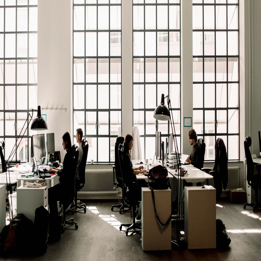 The Surprising Reason Leaving the Office Early Is Fine, but Showing Up ...
