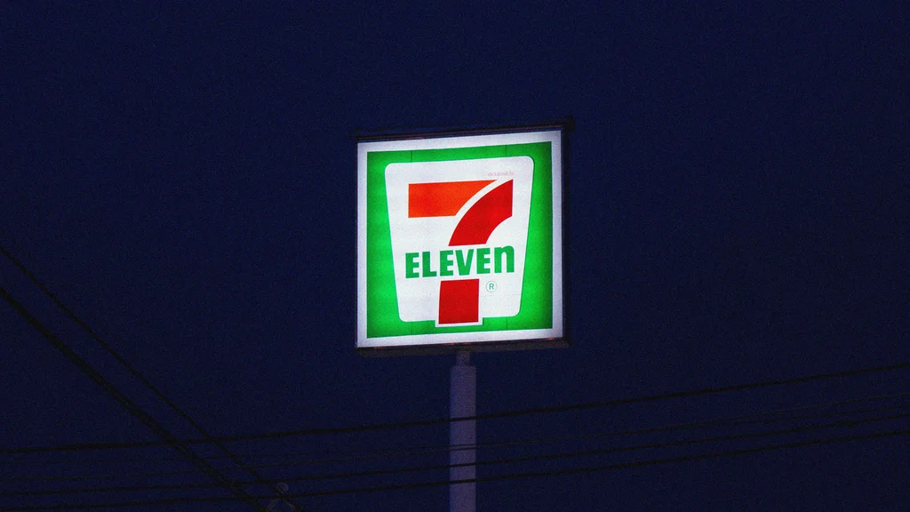 7‑Eleven Is Closing Hundreds of Stores as It Makes a Bold New Bet