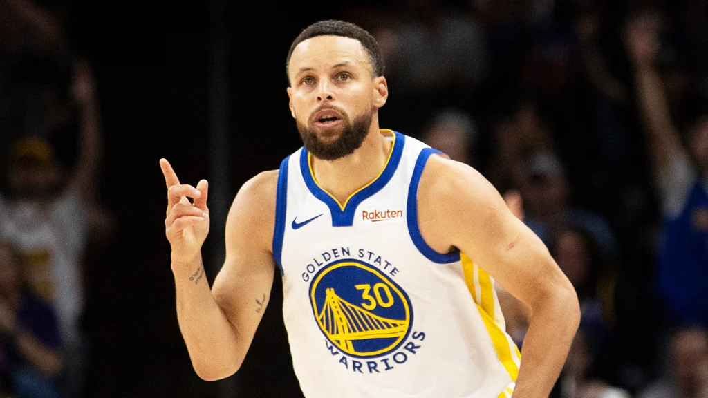 Stephen Curry’s $400 Million Deal Is a Brilliant Business Move