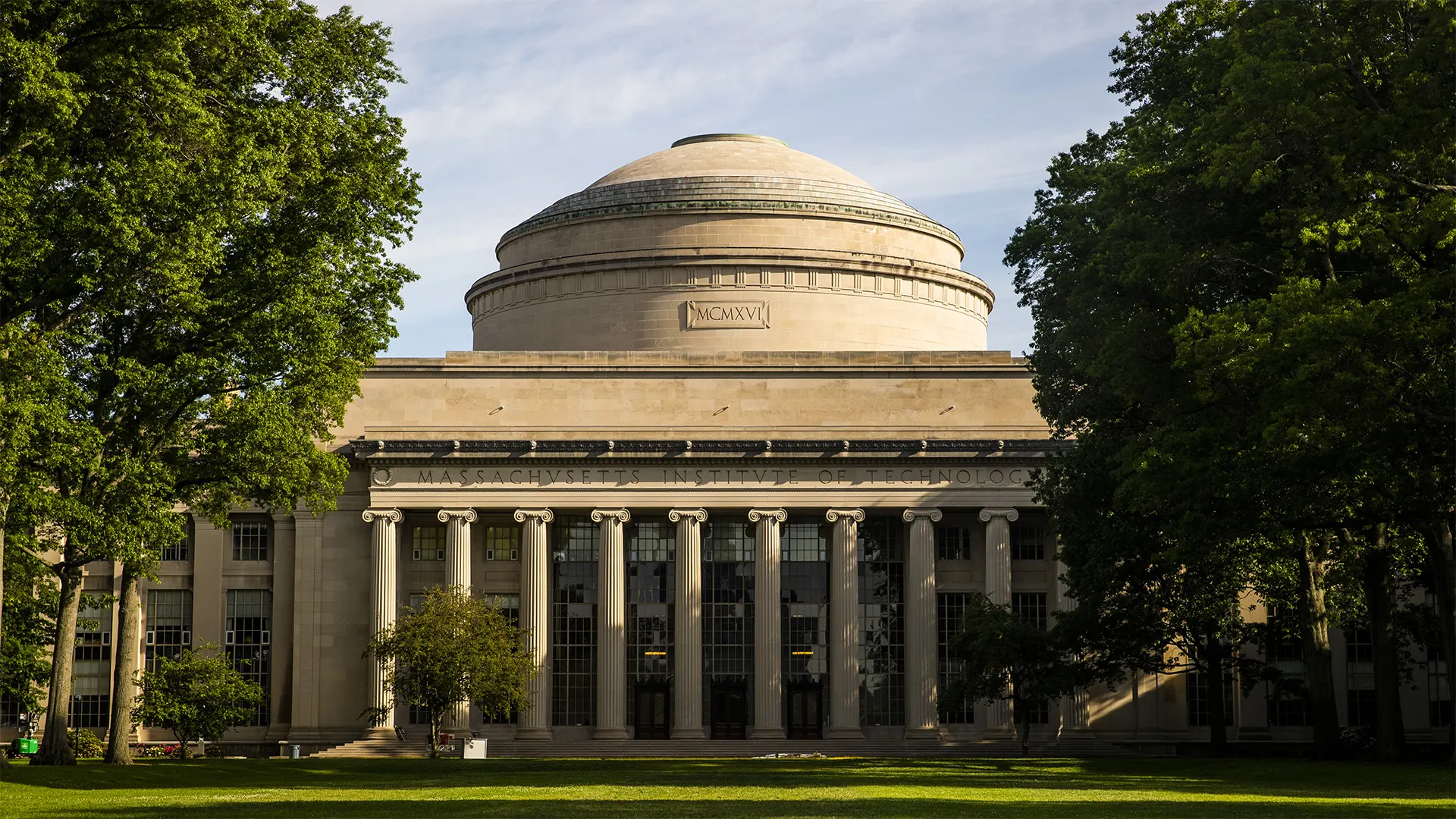 MIT Sloan Management Review Shut Down Abruptly. An Expert Explains What ...
