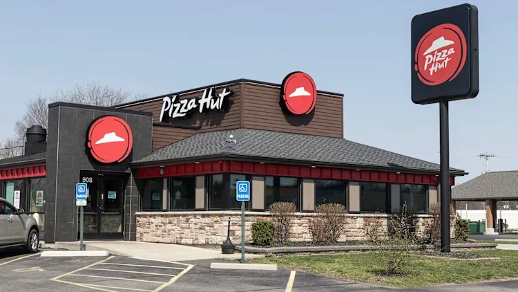 Pizza Hut Is Closing Hundreds of Restaurants. Here's Where