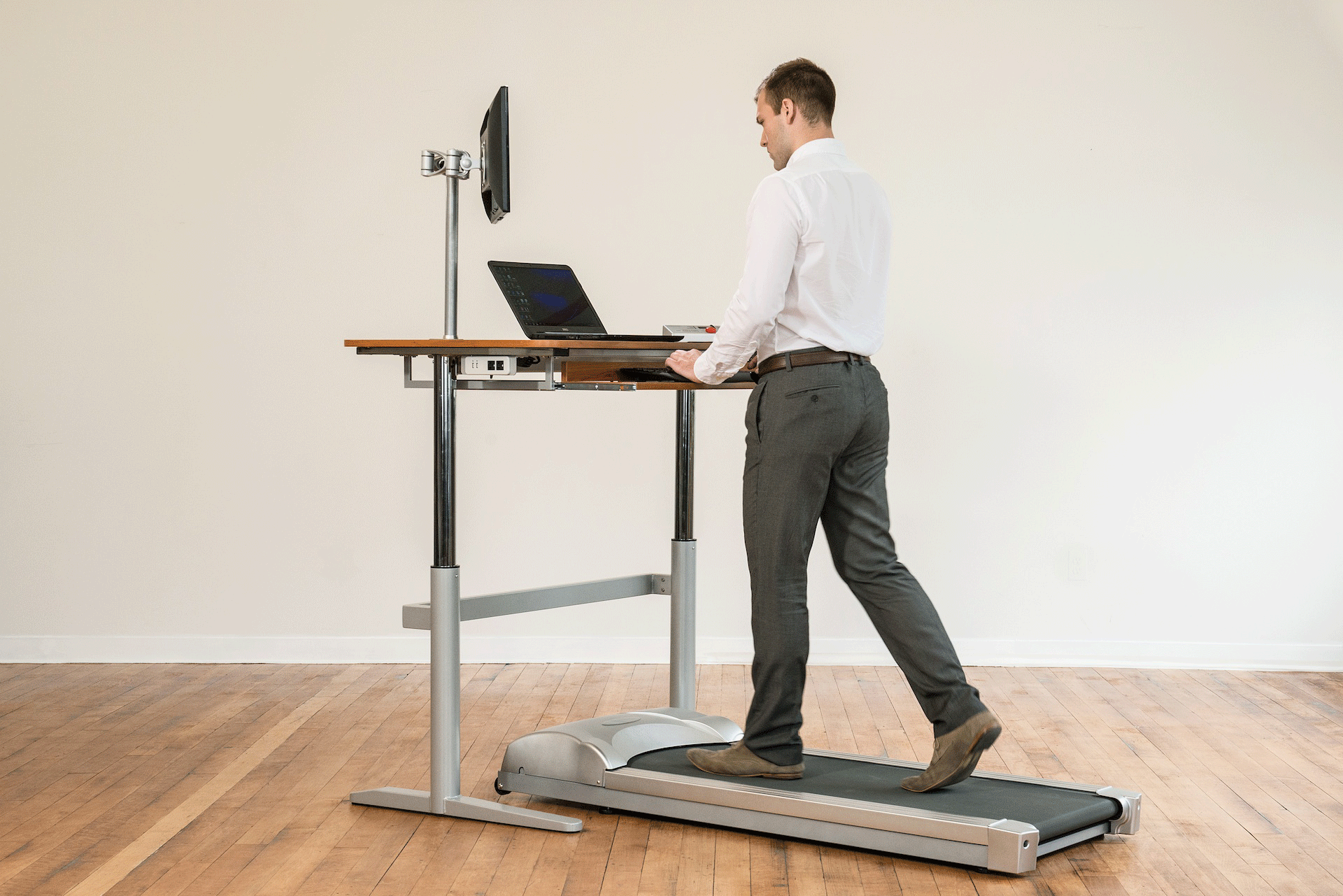 Tested: Two Standing Desks to Improve Your Workday