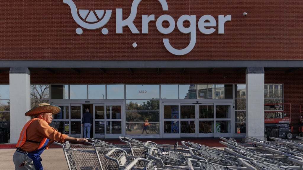 Kroger and Albertsons Head to Court to Keep Feds From Blocking Merger ...