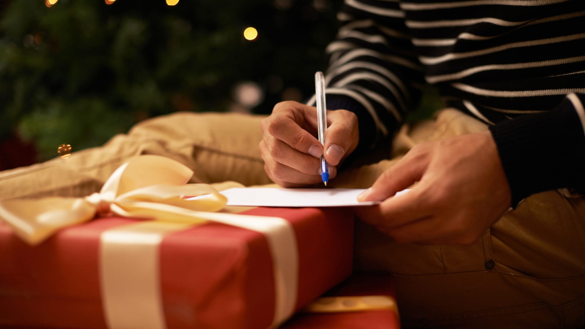 Reminder: Please Don't Make This Big Mistake on Your 2020 Holiday Cards ... Reminder: Please Don't Make This Big Mistake on Your 2020 Holiday Cards ...