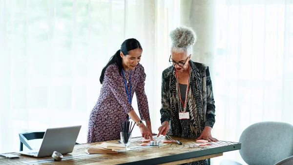 5 Effective Ways That Good Leaders Manage Older Workers | Inc.com
